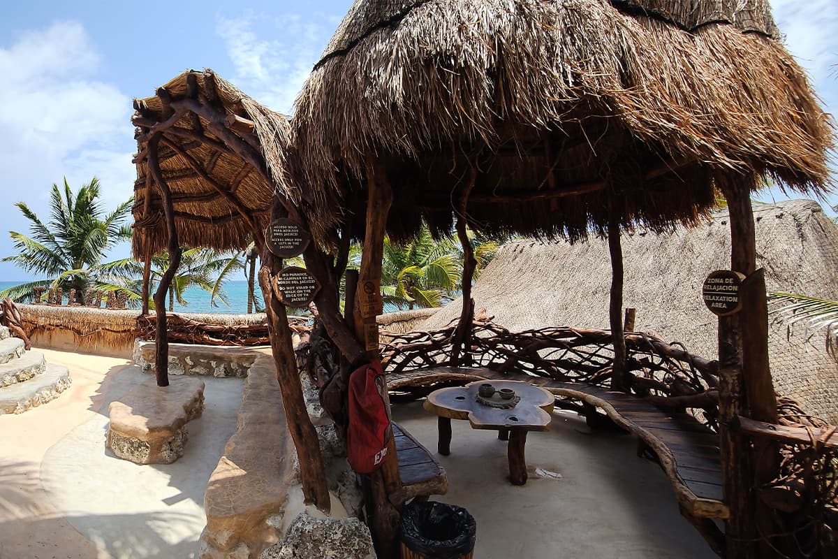 Rooftop with Infinite Sea View | Cabañas Playa Condesa